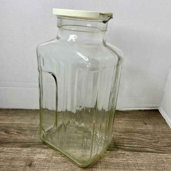 Dining | Vintage Juice Or Water Half Gallon Pitcher | Poshmark